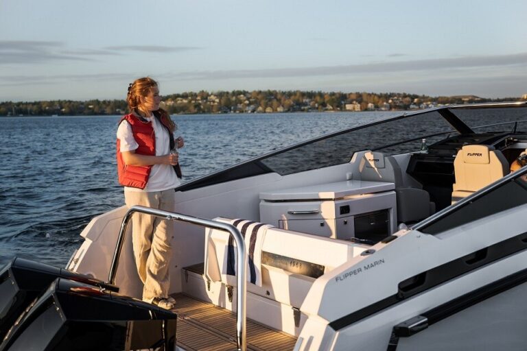 Flipper 900 DC - Nimbus Boats UK